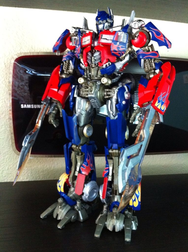 Dual Model Kit Movie Optimus Prime Reissue - Transformers News - TFW2005